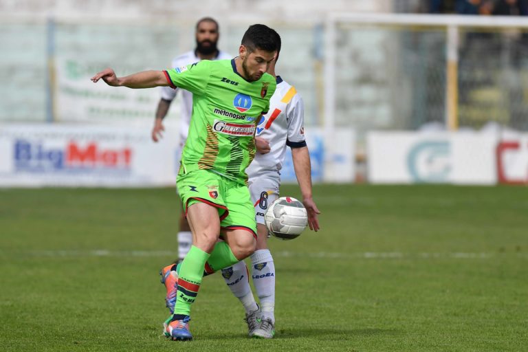 Turchetta scaccia le streghe e punta il Siracusa: "Il rigore di ...